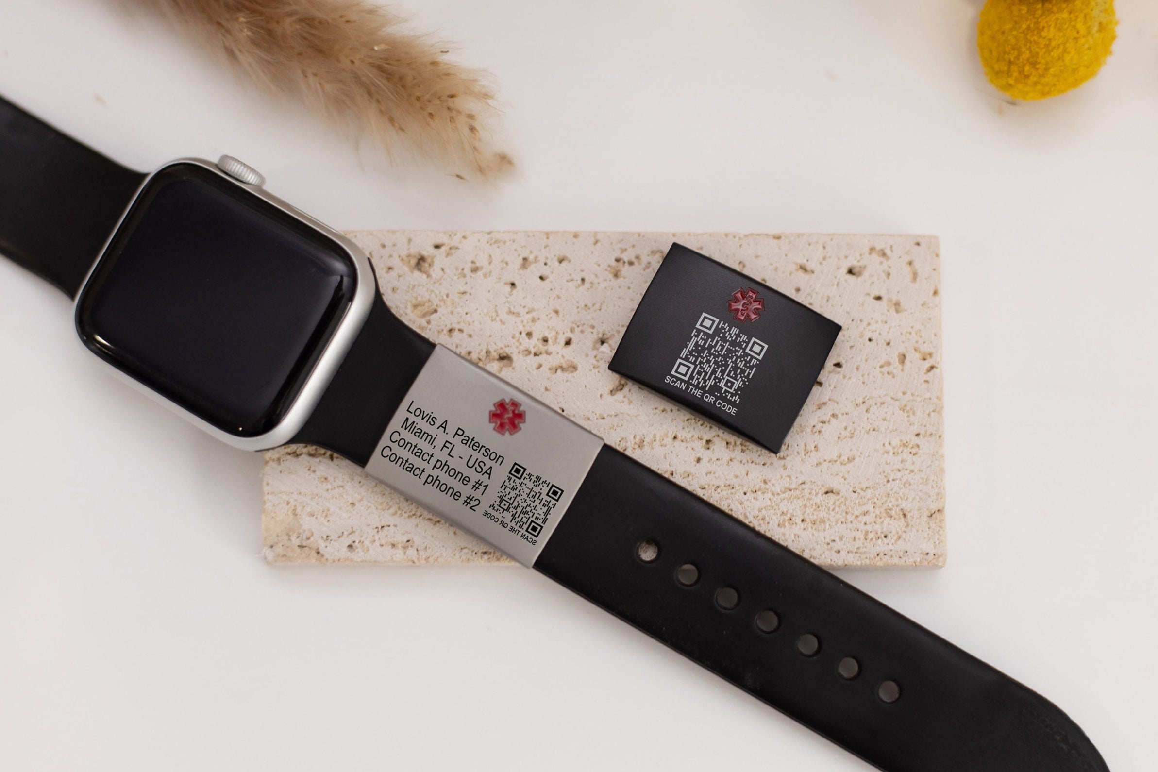 QR code ID accessories – MIA•MIA